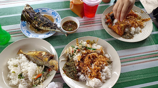 Masakan Melayu Tengahari Kak Lin - Pilihan Sarapan Pagi Terbaik di Malaysia
